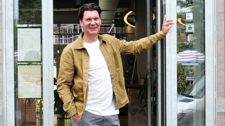 Merkpionier Merijn Everaarts van Dopper: 'Begaan zijn met de wereld zat ...